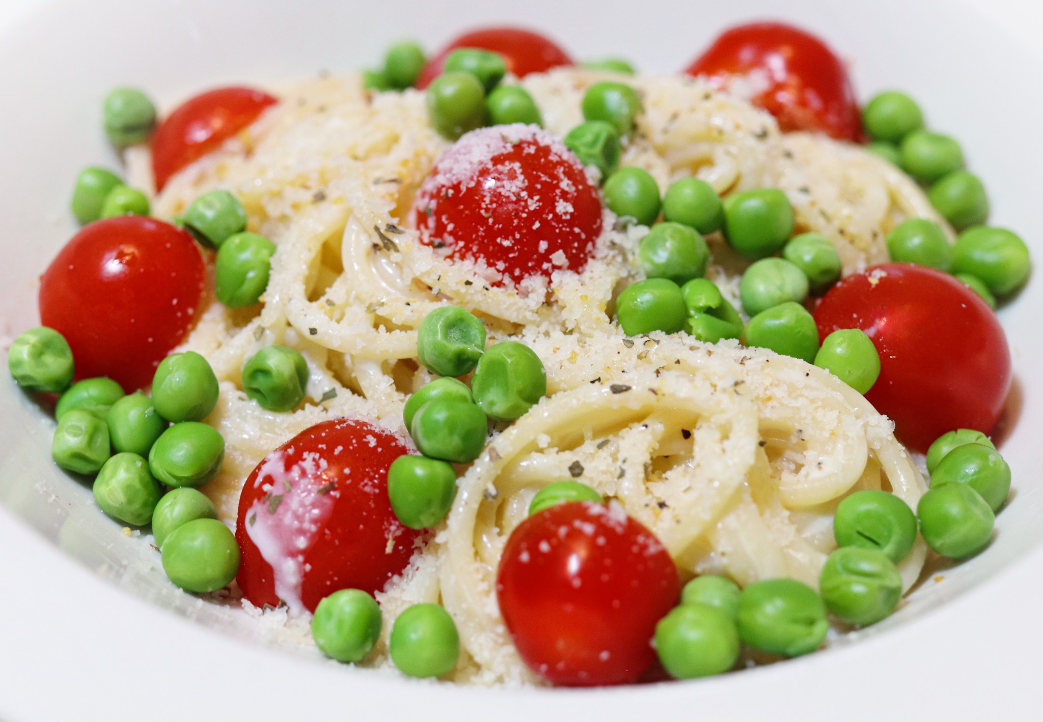 A Colorful Spaghetti For Any Day – Mighty Delicious With Herbs And Spices